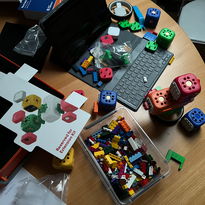 Kindgerechte Produkte zum Programmieren lernen